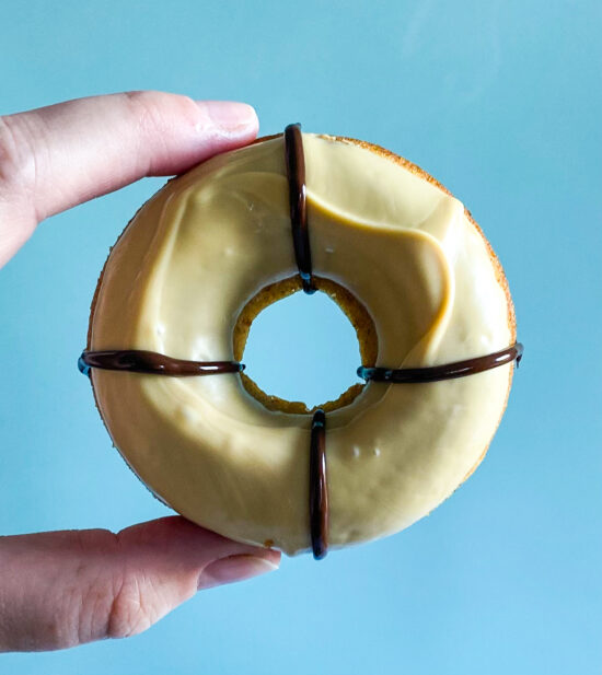 Hot Cross Bun Baked Doughnuts Recipe - foodnerd4life